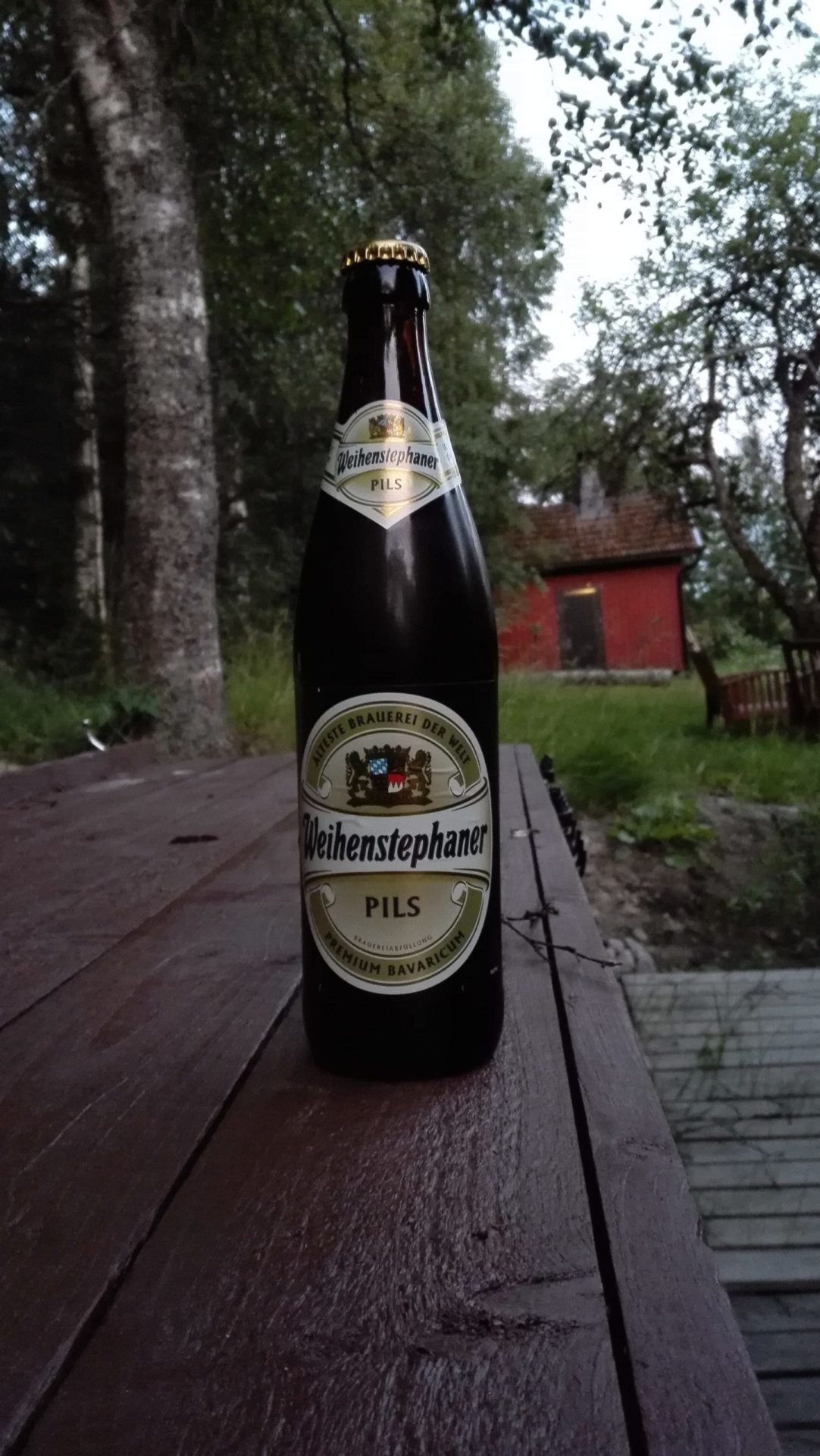 Weihenstephaner Pils - Olutsivu